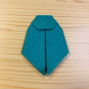 簡単折り紙『こがねむし』の折り方｜How to fold origami “Scarab beetle”
