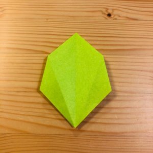 簡単折り紙『カメムシ』の折り方｜How to fold origami “Stink bug”